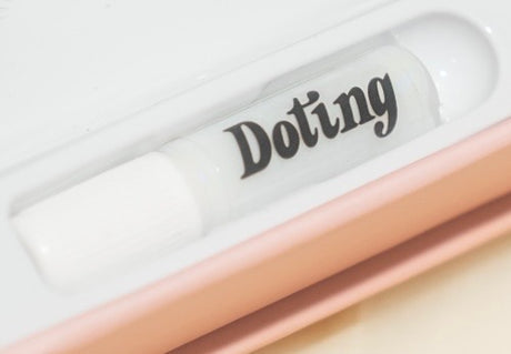 The Lovelace – Doting Beauty